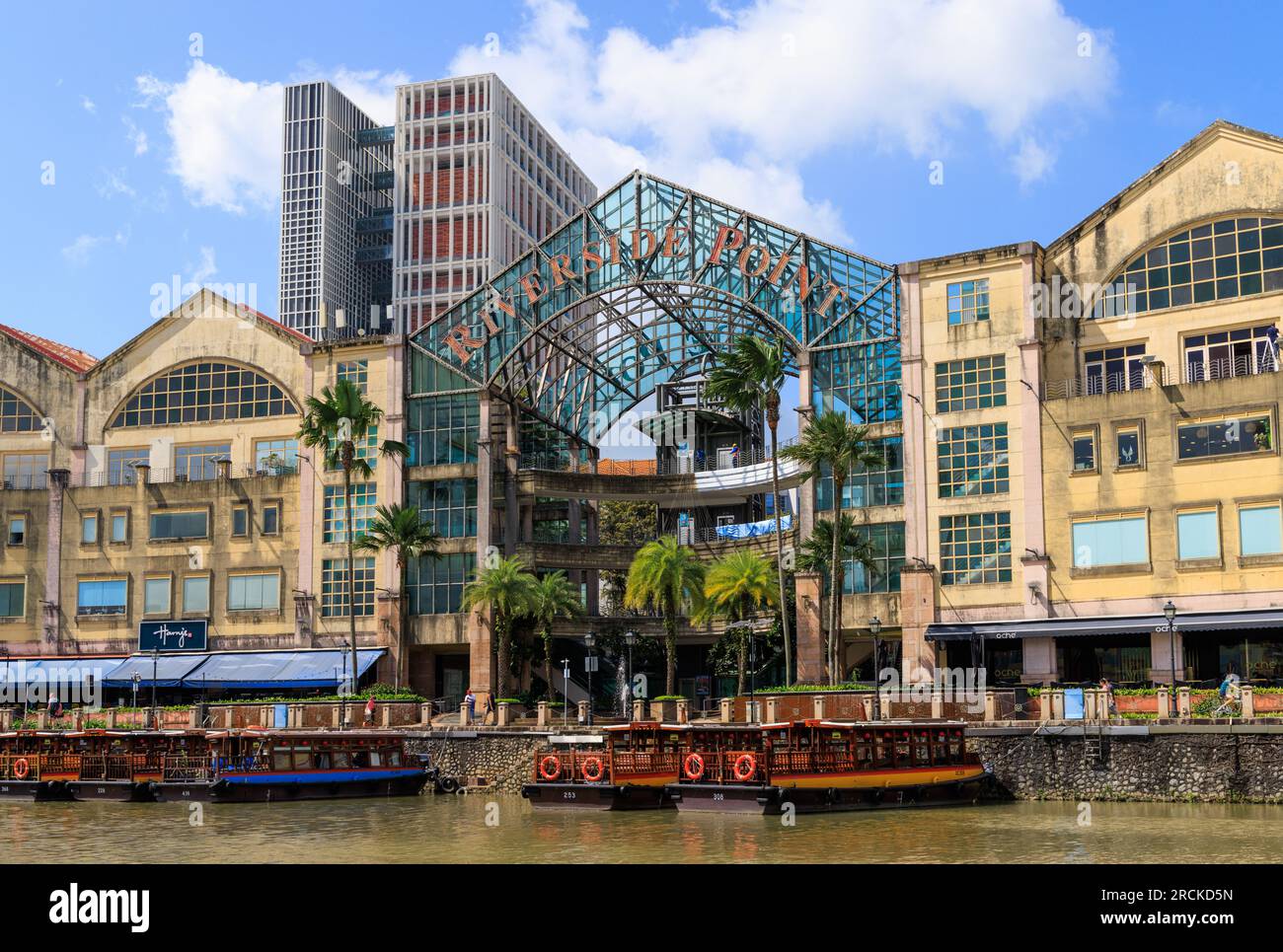 Riverside shopping mall hi-res stock photography and images - Alamy