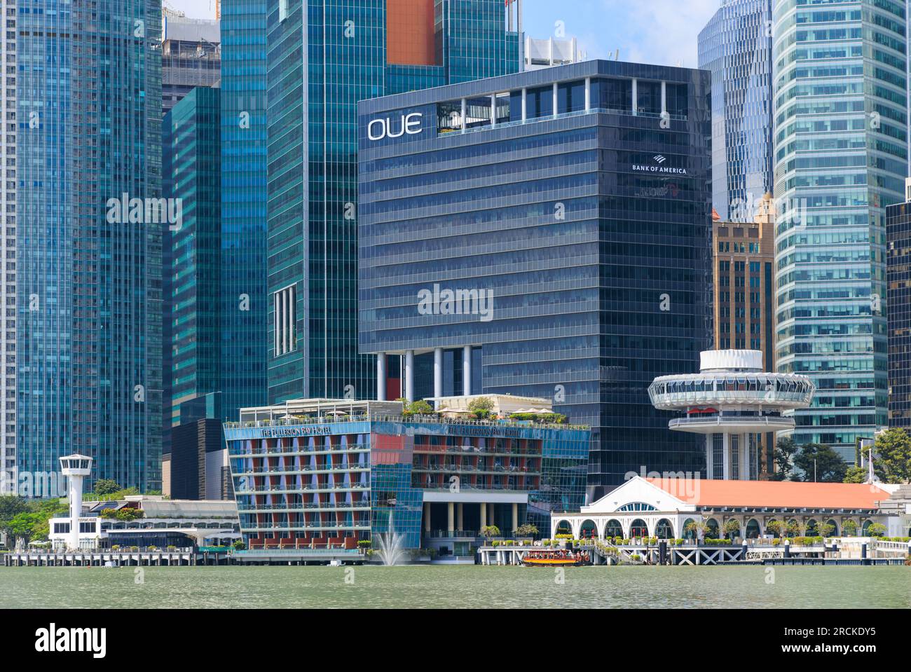 Raffles Place skyscrapers border Marina Bay, Singapore Stock Photo - Alamy