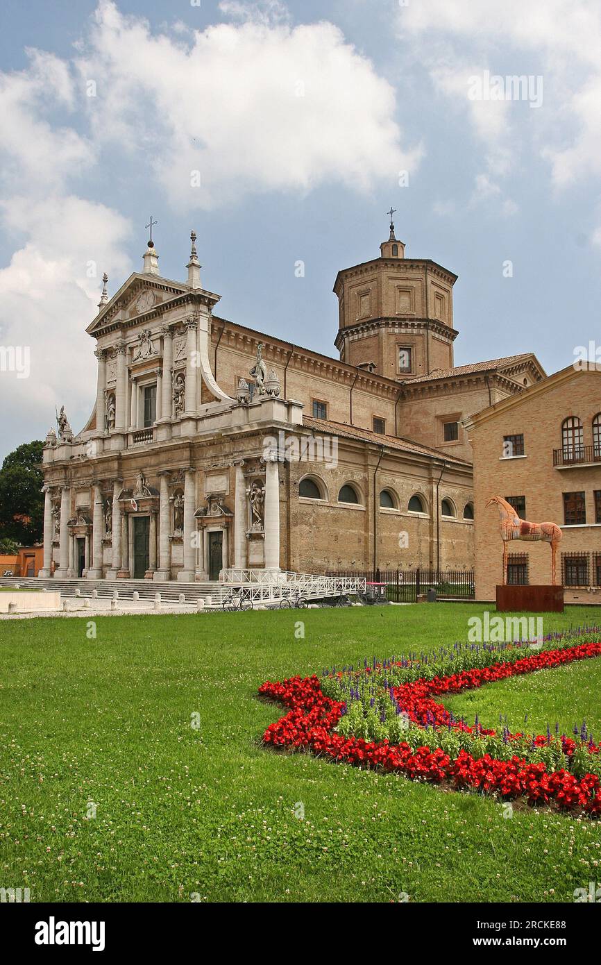 Basilica of Santa Maria in Porto, Ravenna, Emilia-Romagna, Italy Stock ...