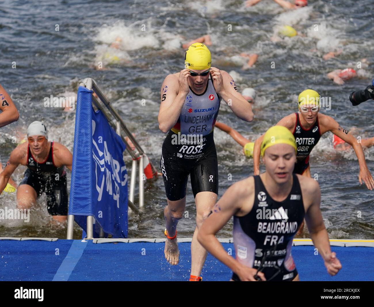 Hamburg, Germany. 15th July, 2023. Triathlon: ITU World Triathlon ...