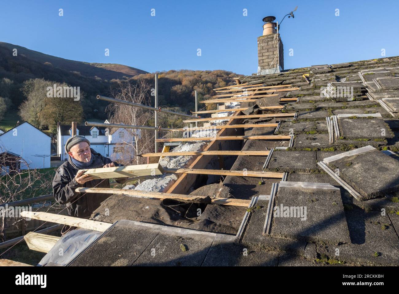 Repair roof tiles hi-res stock photography and images - Alamy