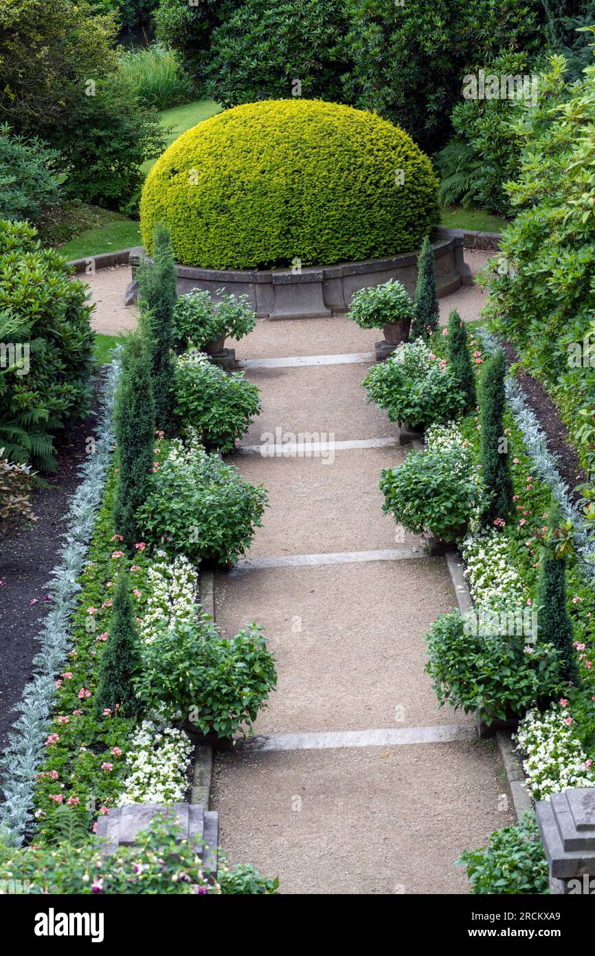 Biddulph grange garden hi-res stock photography and images - Alamy