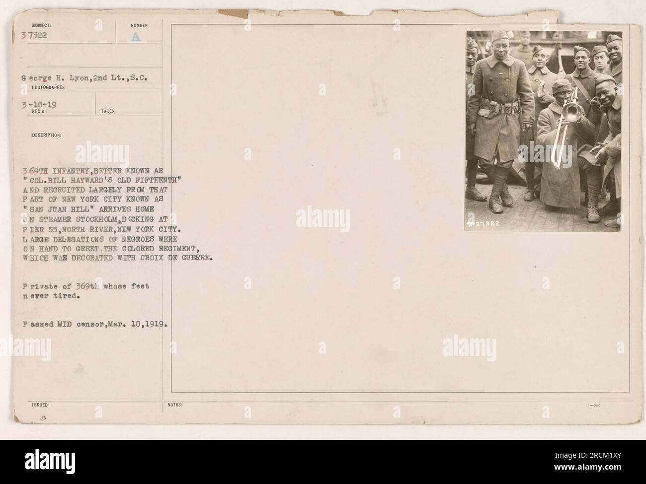 Members of the 69th Infantry, also known as "Col. Bill Hayward's Old ...