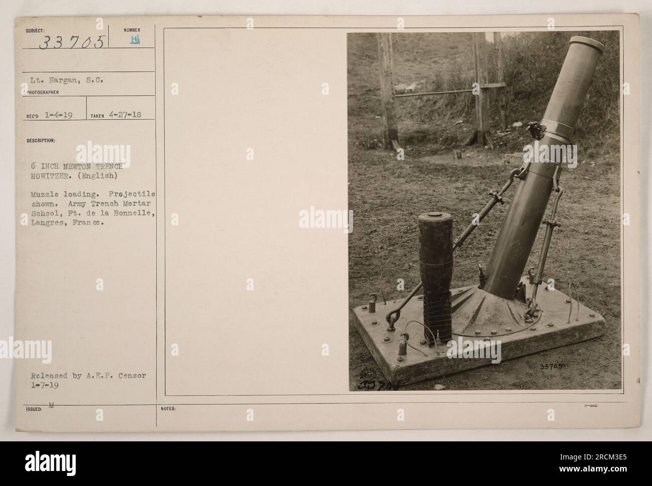 Army trench mertar school hi-res stock photography and images - Alamy