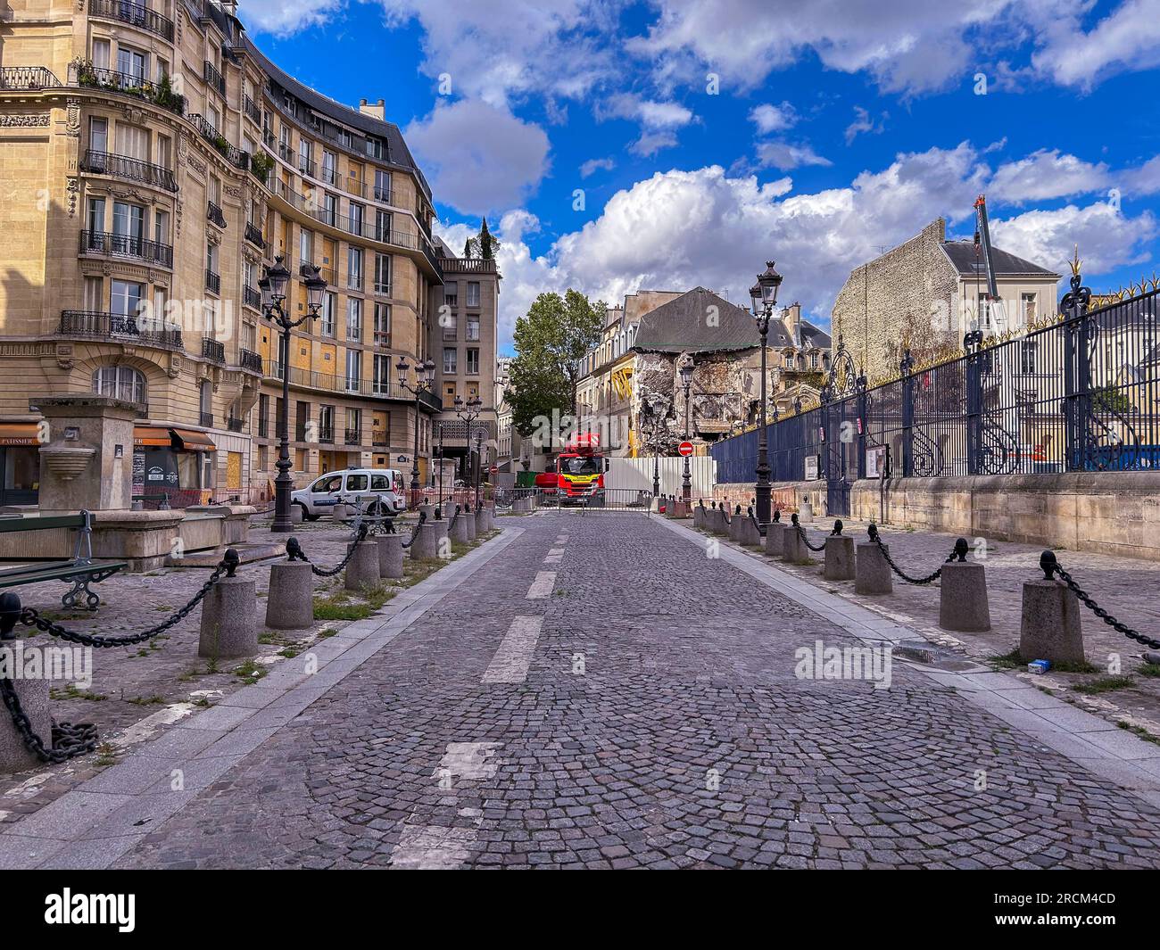 Paris, France, Parisian Buildings in Val de Grace Neighborhood, Rue ...