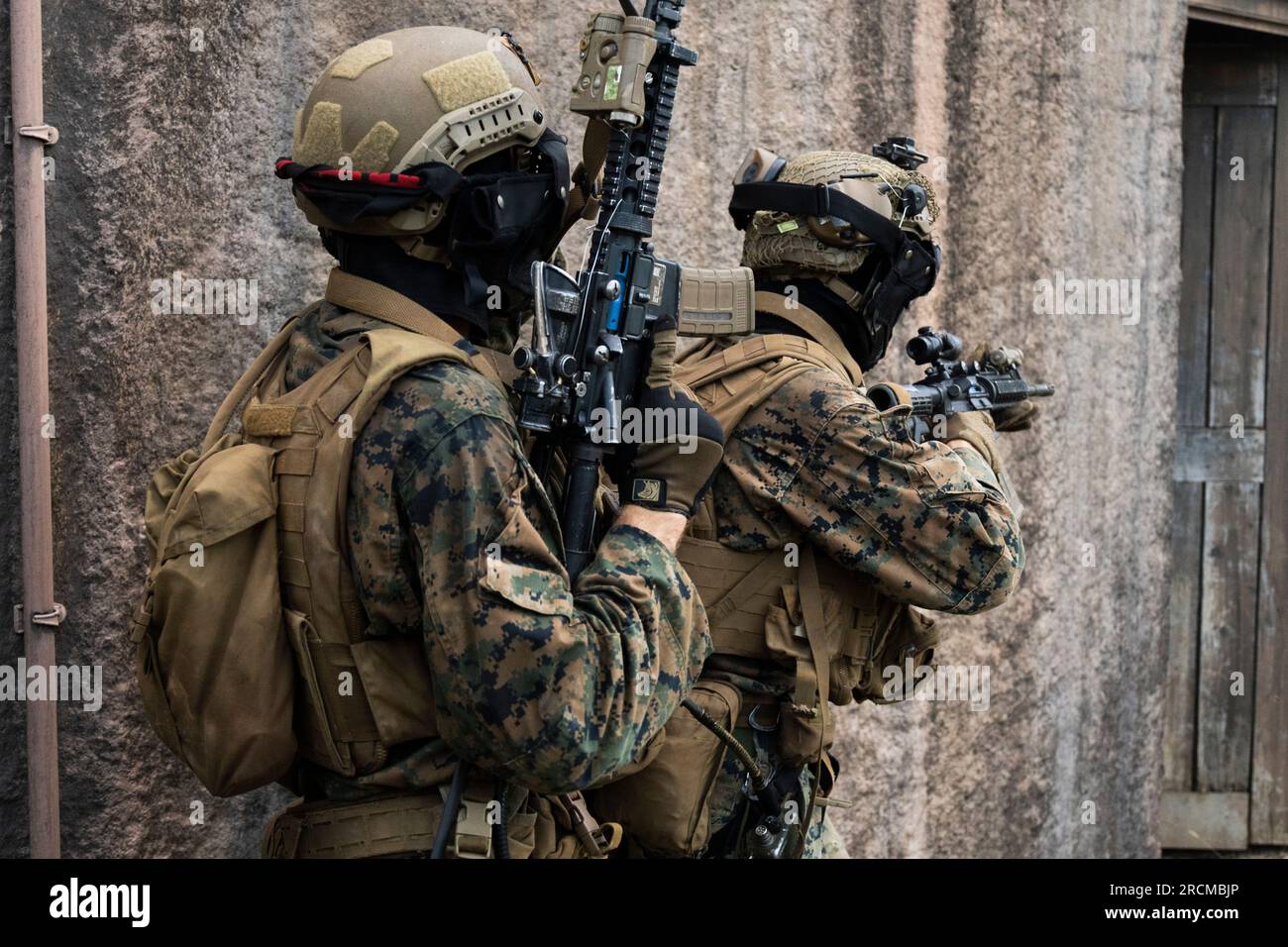 U.S. Marines with Advanced Infantry Training Battalion, School of ...
