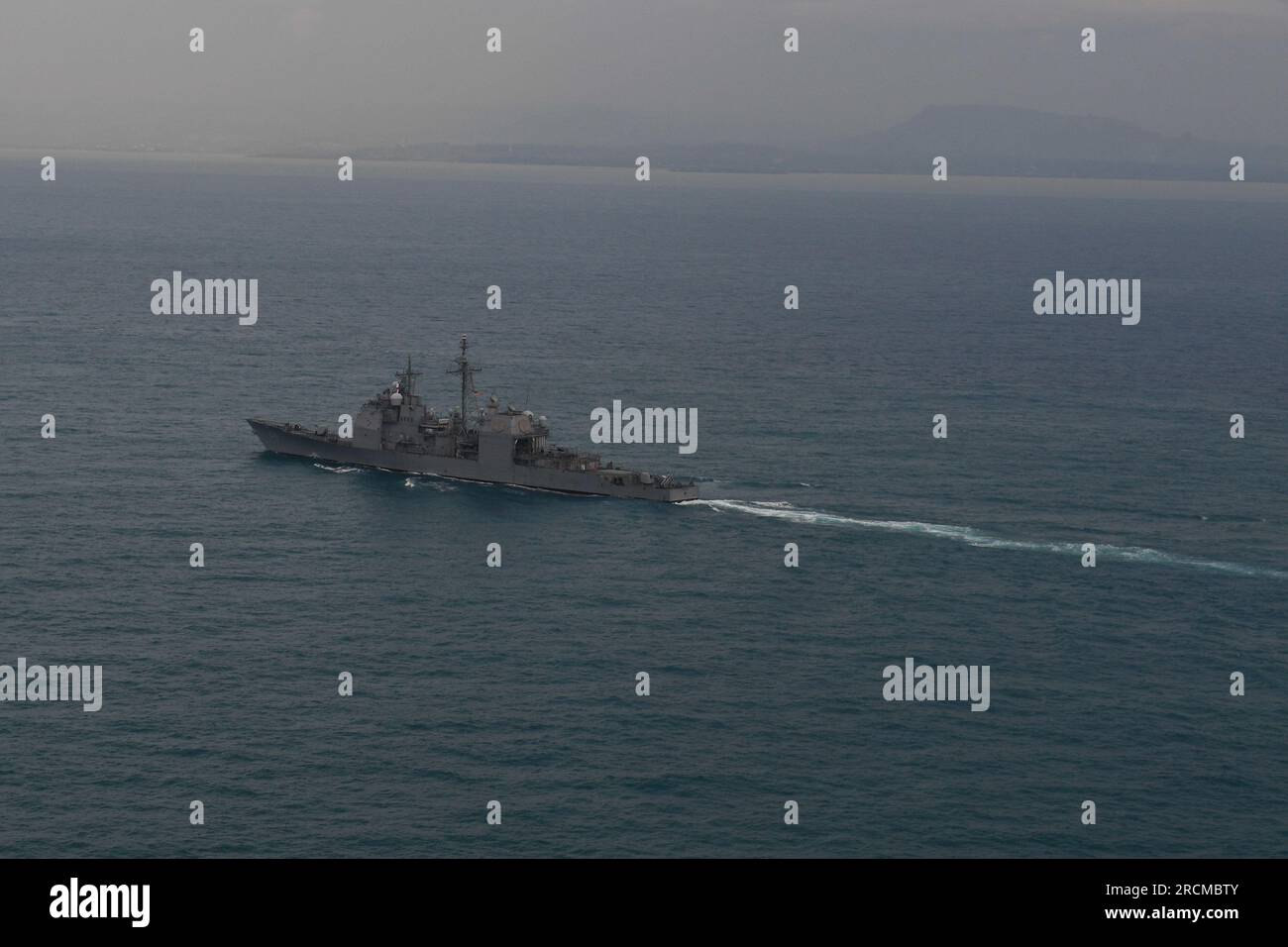 230710-N-AR554-1048 SUNDA STRAIT (July 10, 2023) The Ticonderoga-class ...