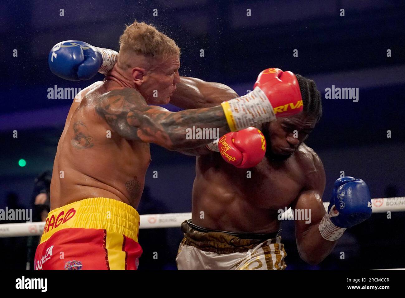 Steve robinson boxing hi-res stock photography and images - Alamy