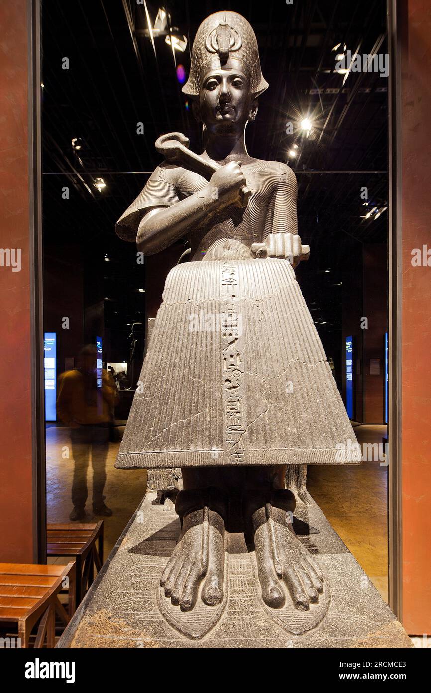 Statue of Ramesses II,Gallery of the Kings, Egyptian museum (Museo ...