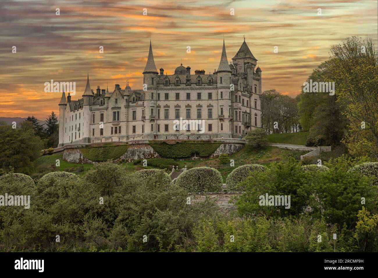 Dunrobin, Scotland, UK - May 8th 2023 - Beautiful sky over Dunrobin ...