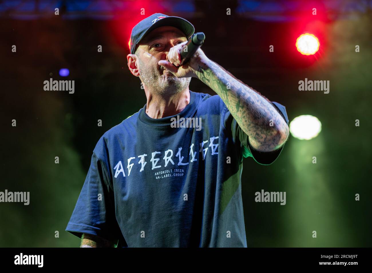 Fabri fibra on stage hi-res stock photography and images - Alamy