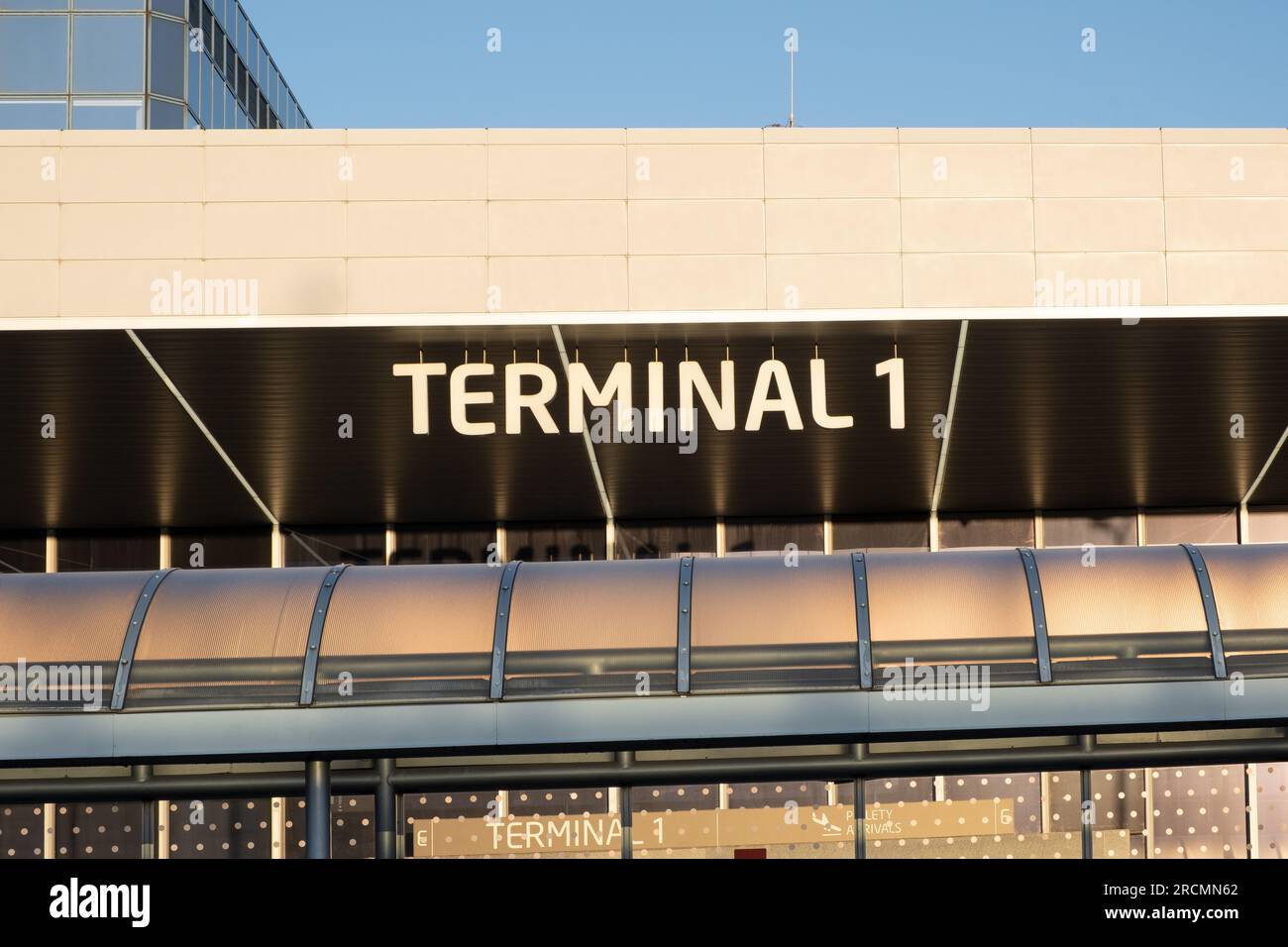 Terminal 1 Public transport Airport International gate Stock Photo - Alamy
