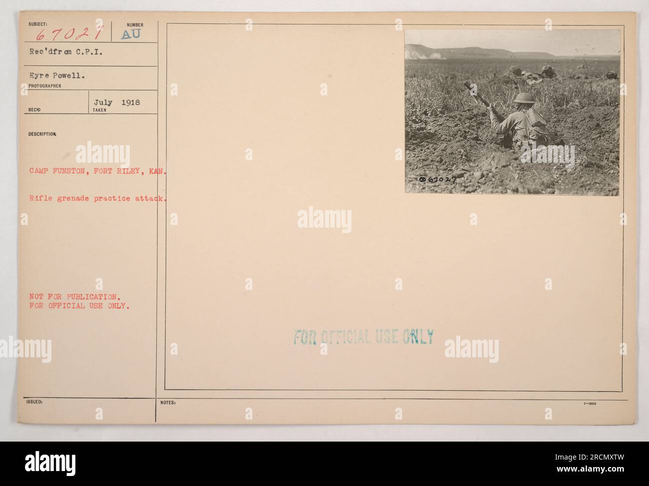 Soldiers at Camp Funston in Fort Riley, Kansas, practicing rifle ...