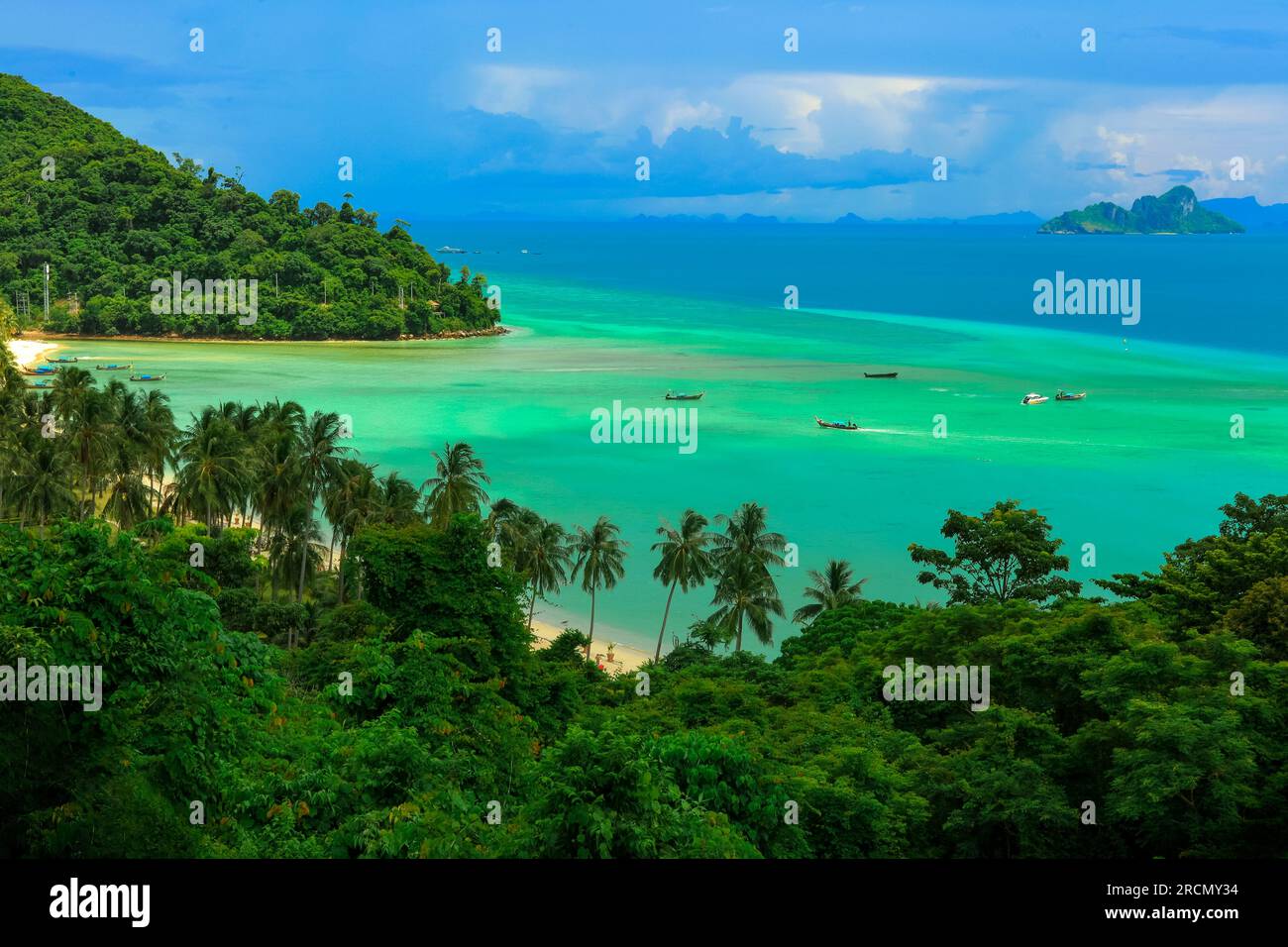 Loh Ba Gao Bay, Nopparattra National Park, Koh Phi Phi Don, Krabi Stock ...