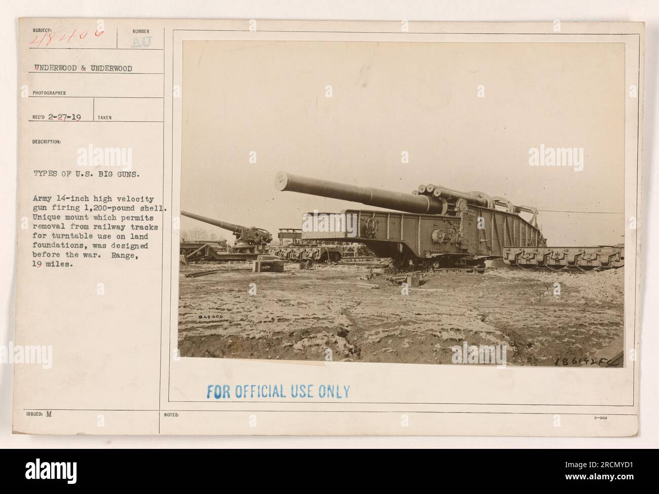 200 pound gun hi-res stock photography and images - Alamy