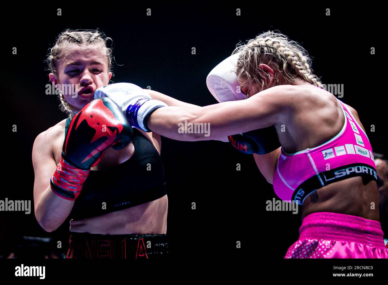 Daniella hemsley hi-res stock photography and images - Alamy