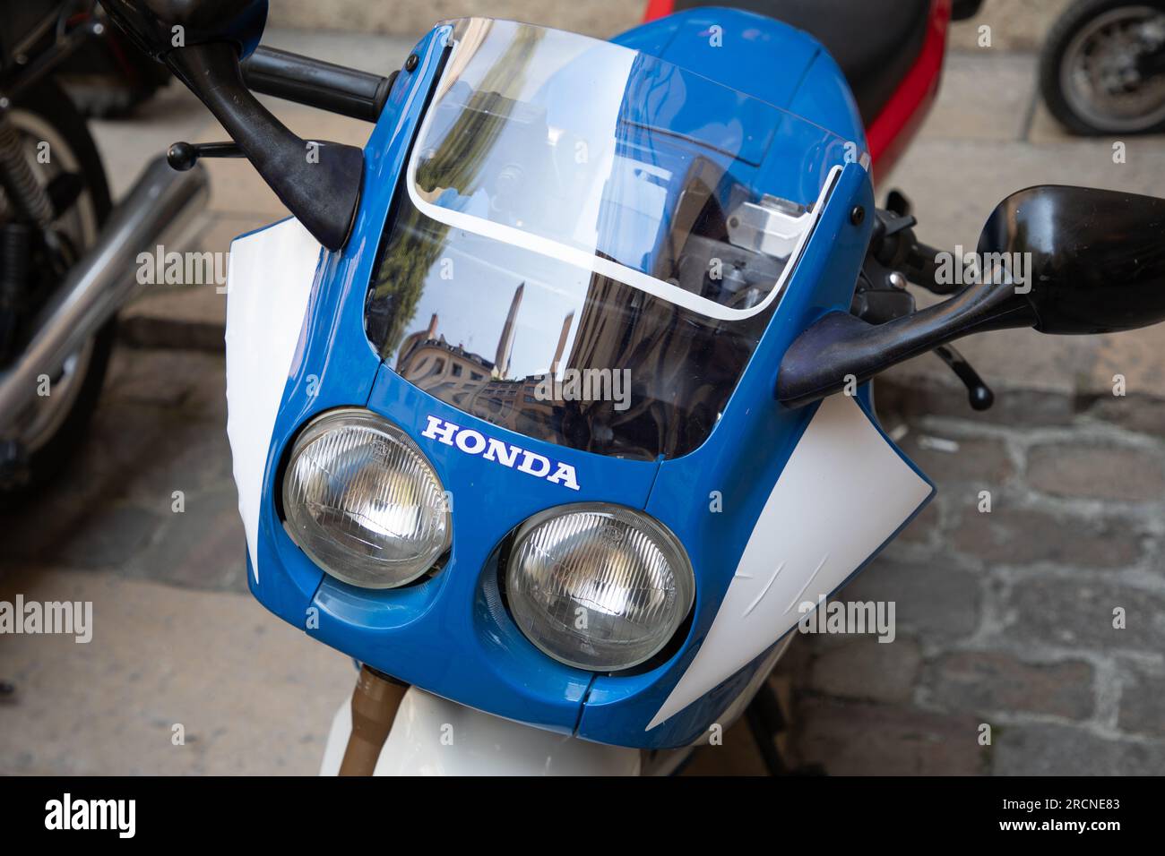 Transversal engine hi-res stock photography and images - Alamy