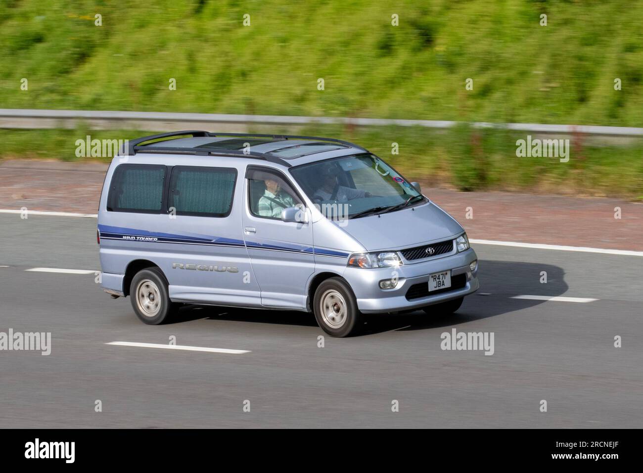 Toyota hiace regius regius wind tourer s hi-res stock photography and ...