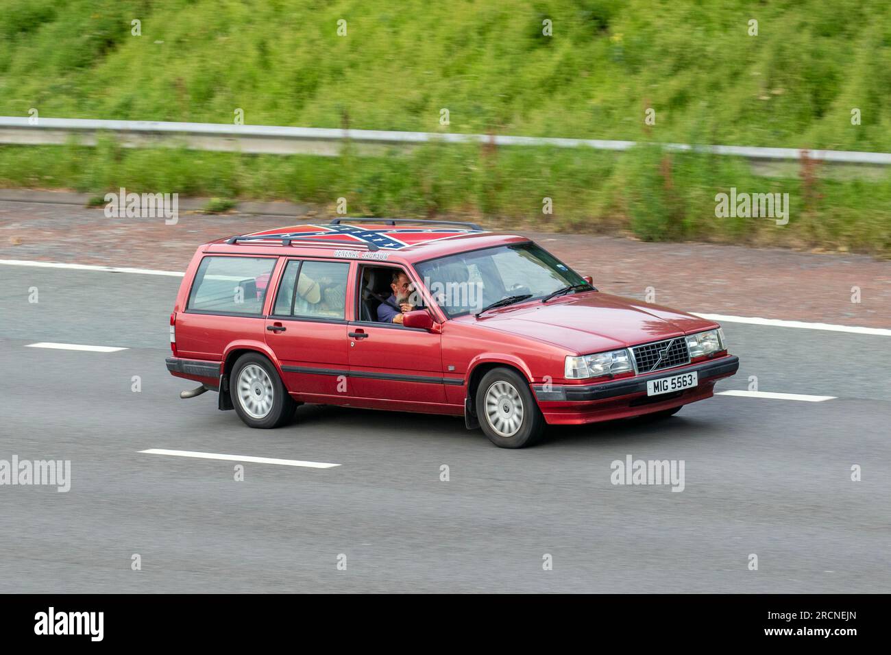 Stars and stripes roof cap hi-res stock photography and images - Alamy