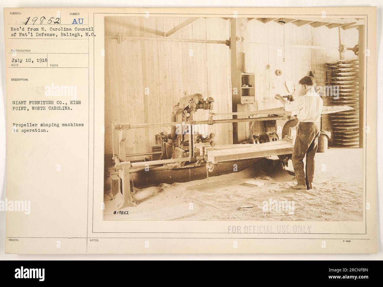 Propeller shaping machines hi-res stock photography and images - Alamy