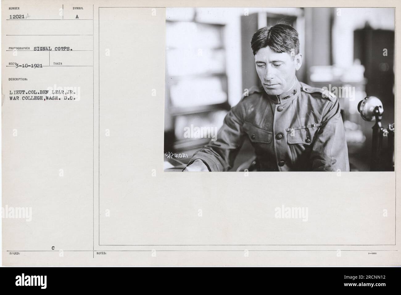 Lieutenant colonel ben lear hi-res stock photography and images - Alamy