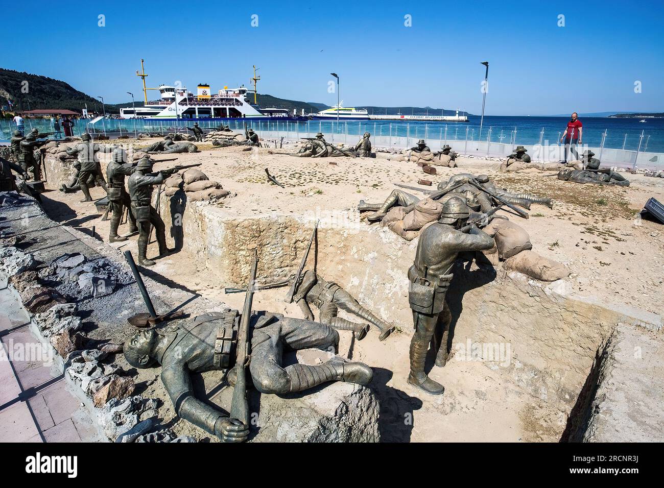 Barely 20 feet apart Stock Photo - Alamy