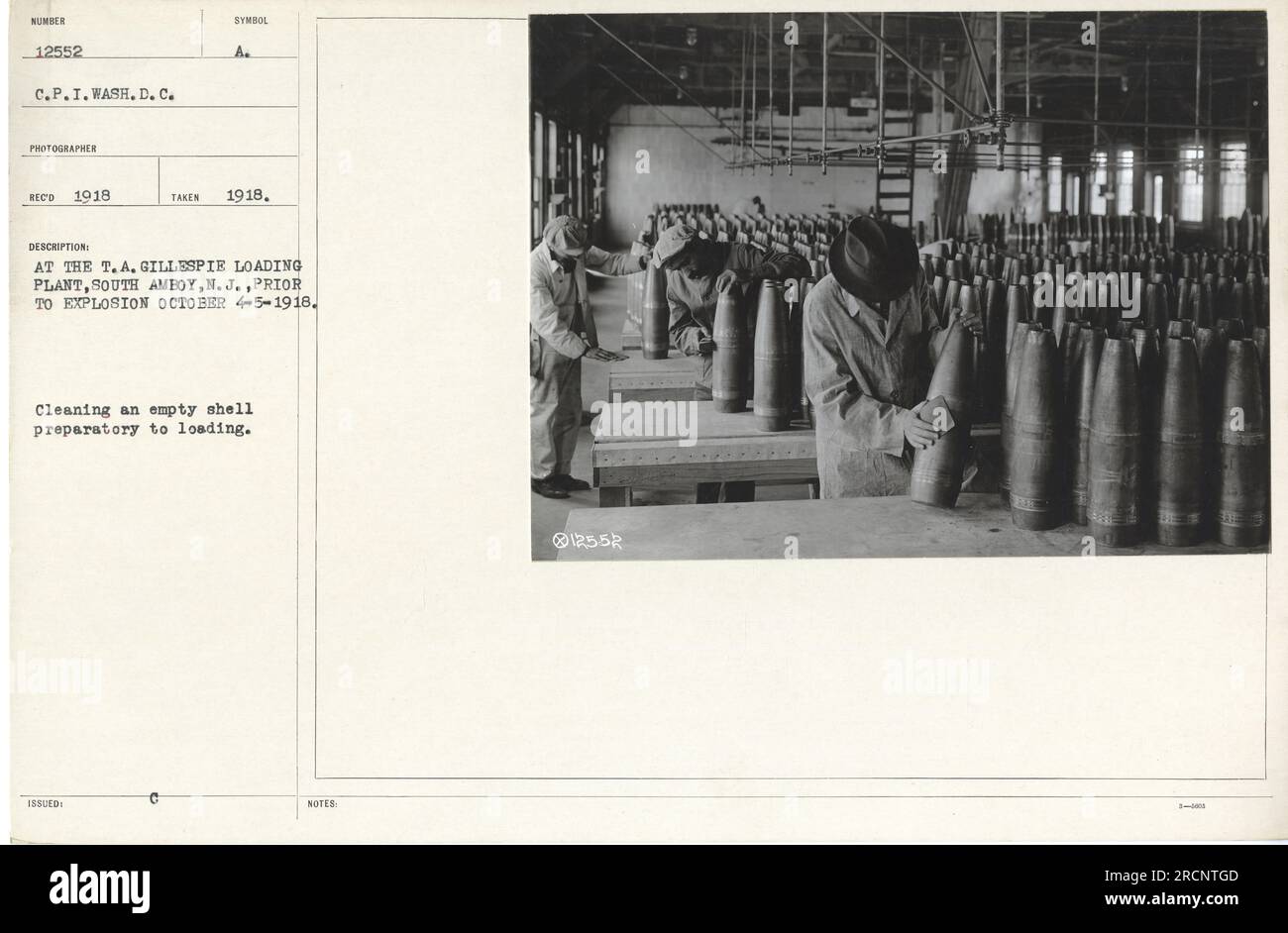 Soldiers cleaning empty shells at the T.A. Gillespie Loading Plant in ...