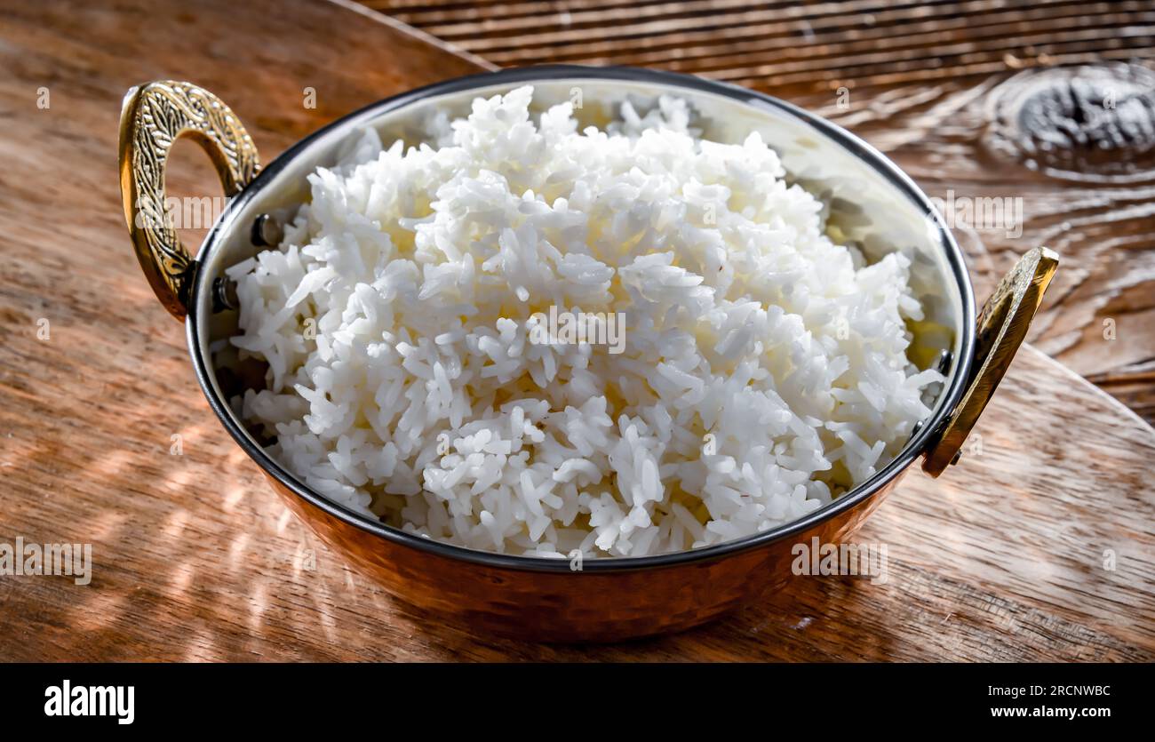 A bowl of freshly cooked basmati rice Stock Photo - Alamy