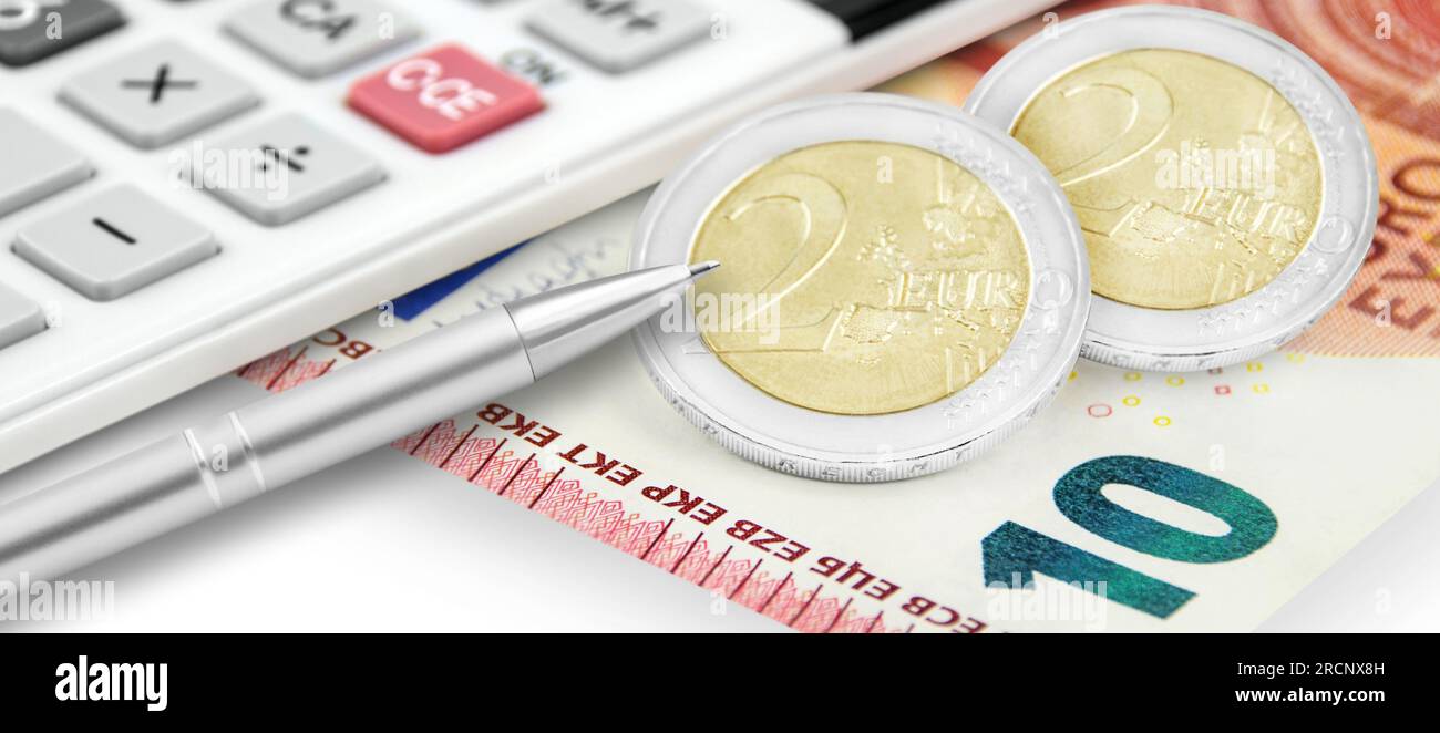 Rechner und 14,00 Euro auf weissem Hintergrund Stock Photo - Alamy