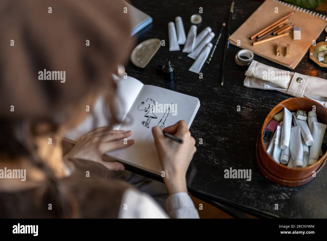 Black female artist hi-res stock photography and images - Alamy