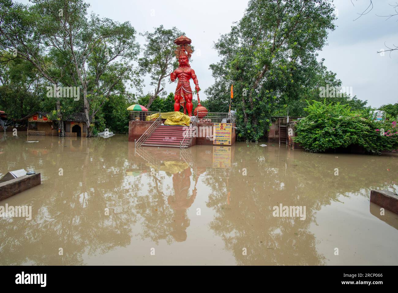 New Delhi, India. 15th July, 2023. A view of a flooded temple after a ...