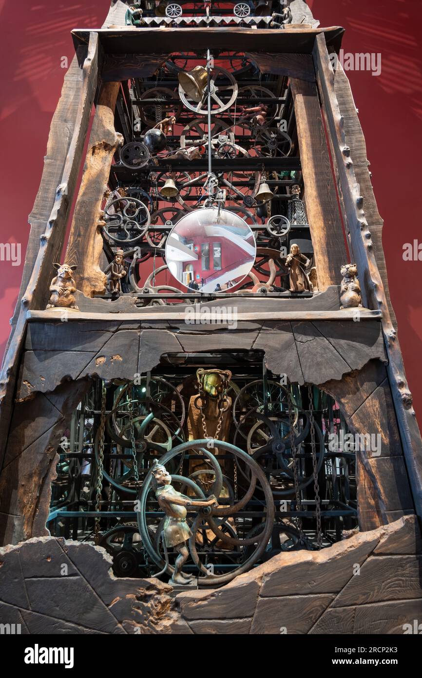 Millennium clock tower wheels and chains in National Museum of Scotland ...