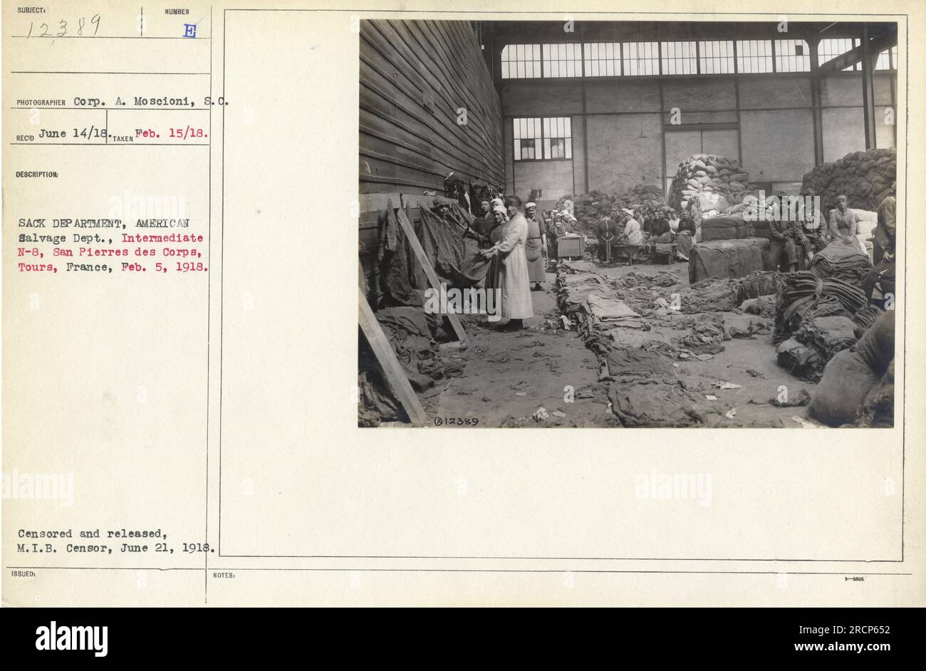 Drills and exercises during world war one hi-res stock photography and ...