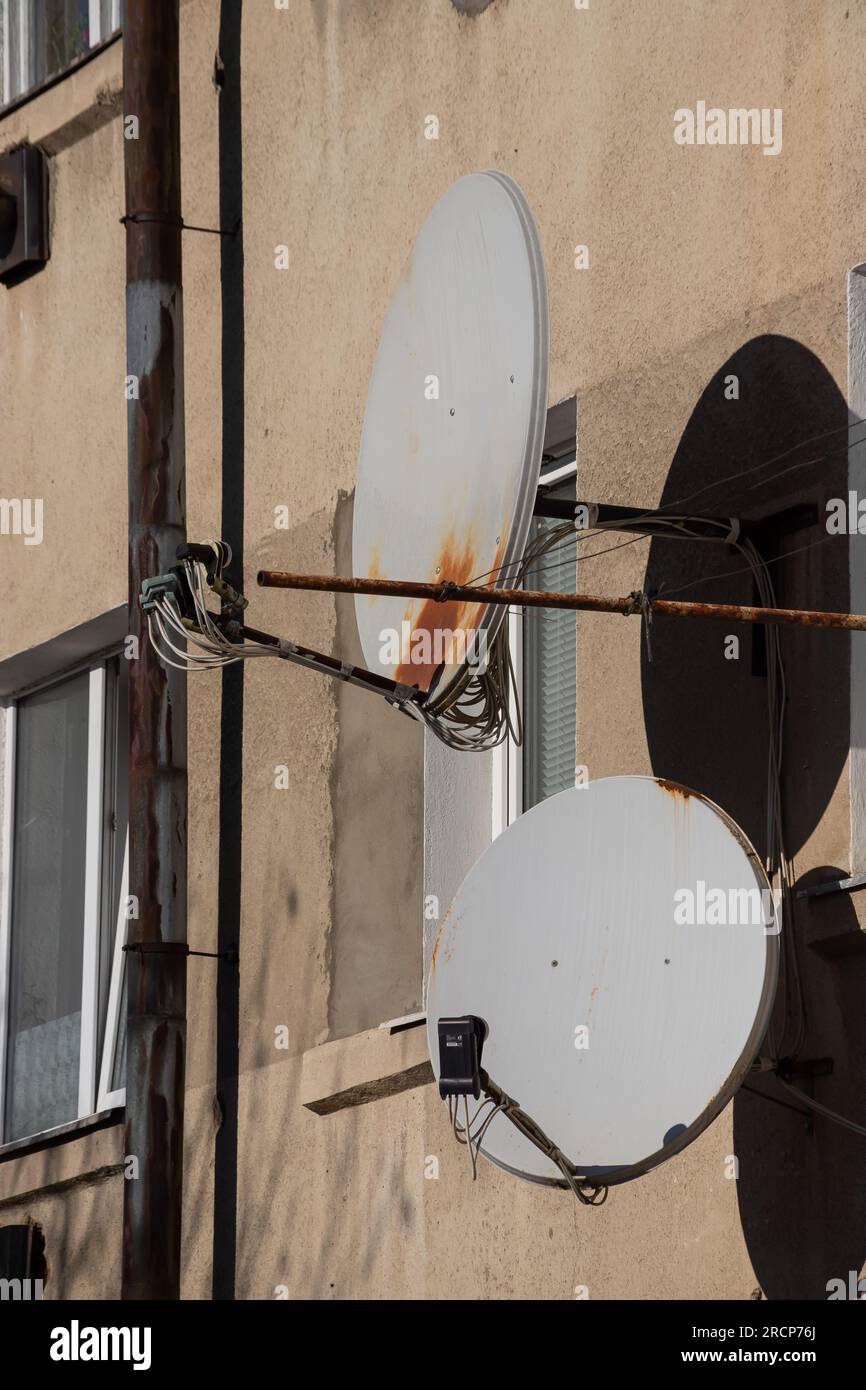 Parabolic antennae roof hi-res stock photography and images - Alamy