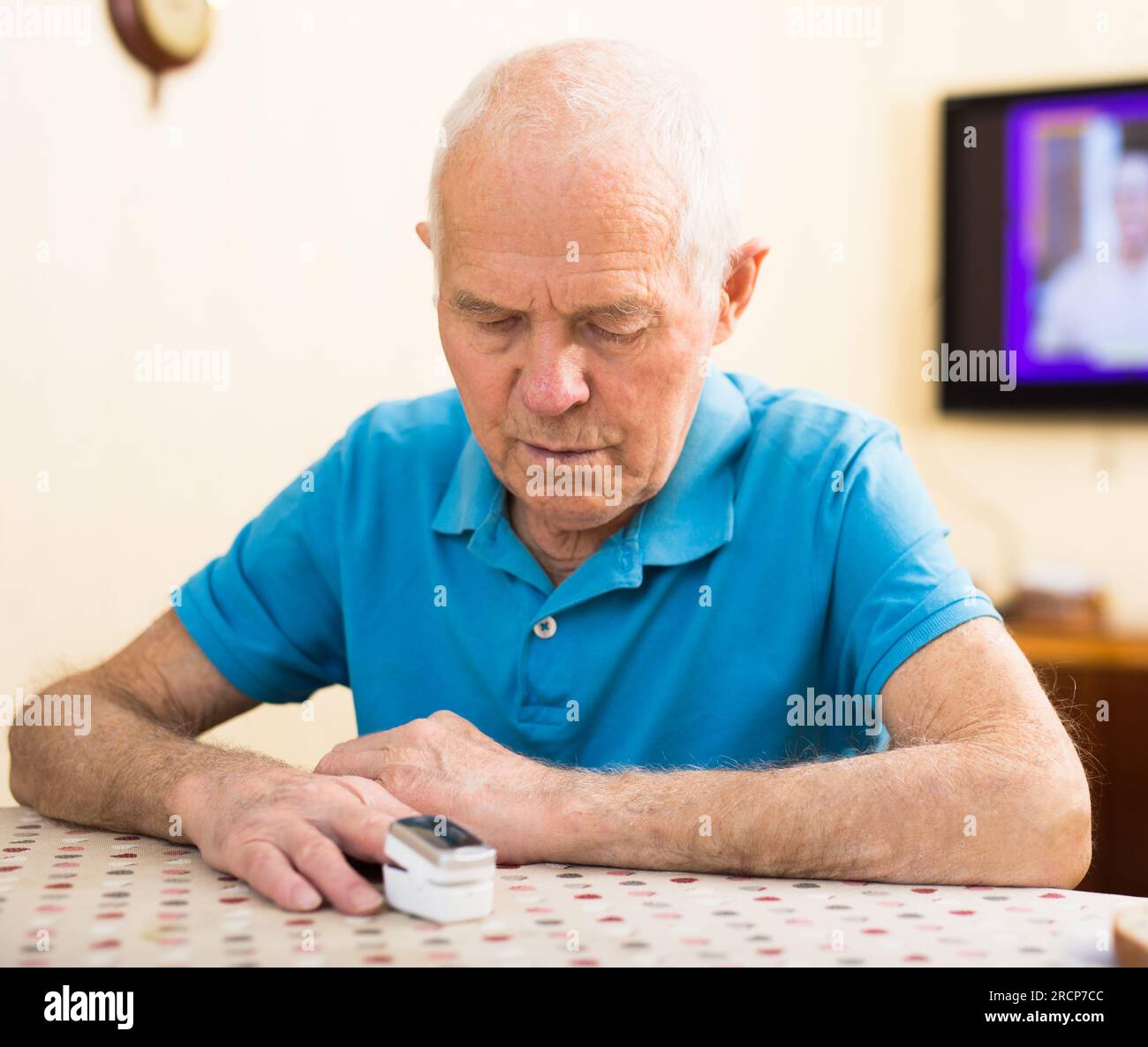 Pulse oximeter 60 hi-res stock photography and images - Alamy