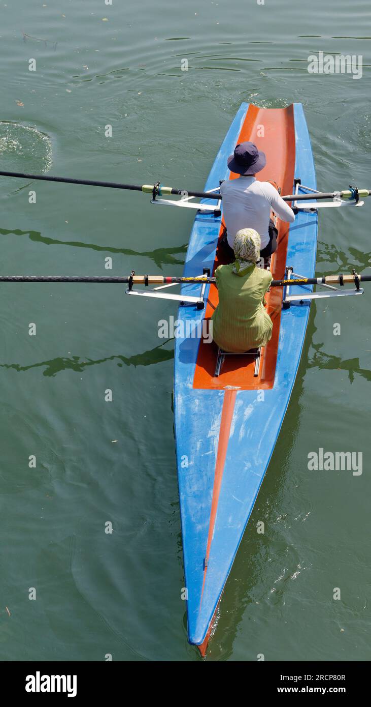 Female muslim student hi-res stock photography and images - Alamy
