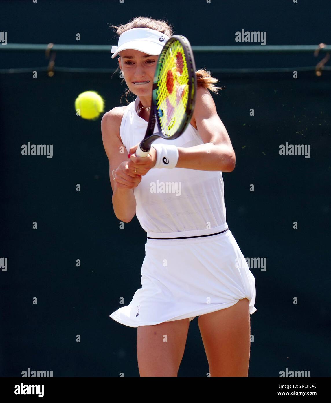 Luna Vujovic in action against Hollie Smart during the Girls 14 & Under ...