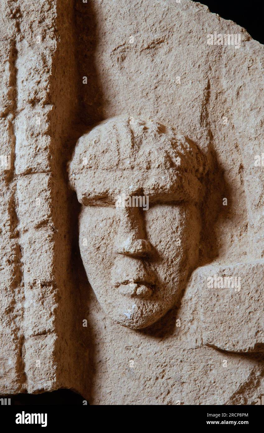Monumento funerario de Cal Posastre, Sant Martí Sarroca, siglo II a.C ...