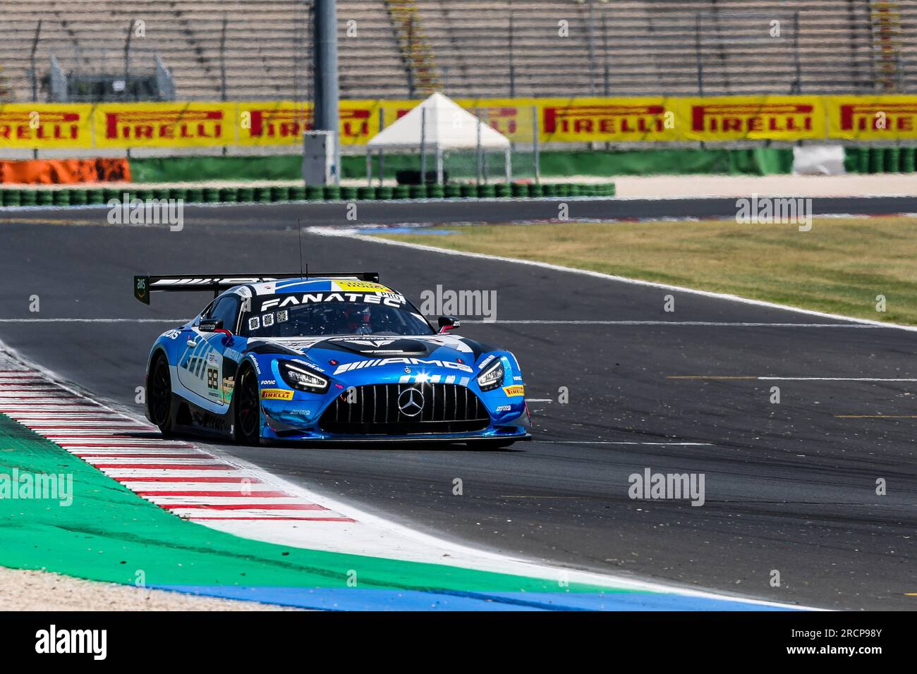 équipe mercedes amg gt3 hi-res stock photography and images - Alamy