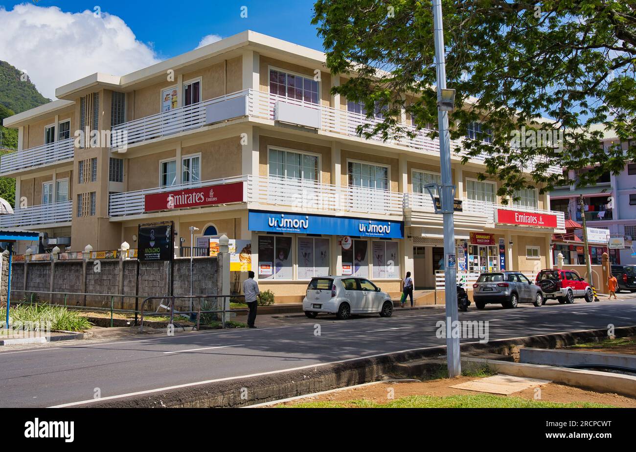Seychelles victoria mahe street road hi-res stock photography and ...