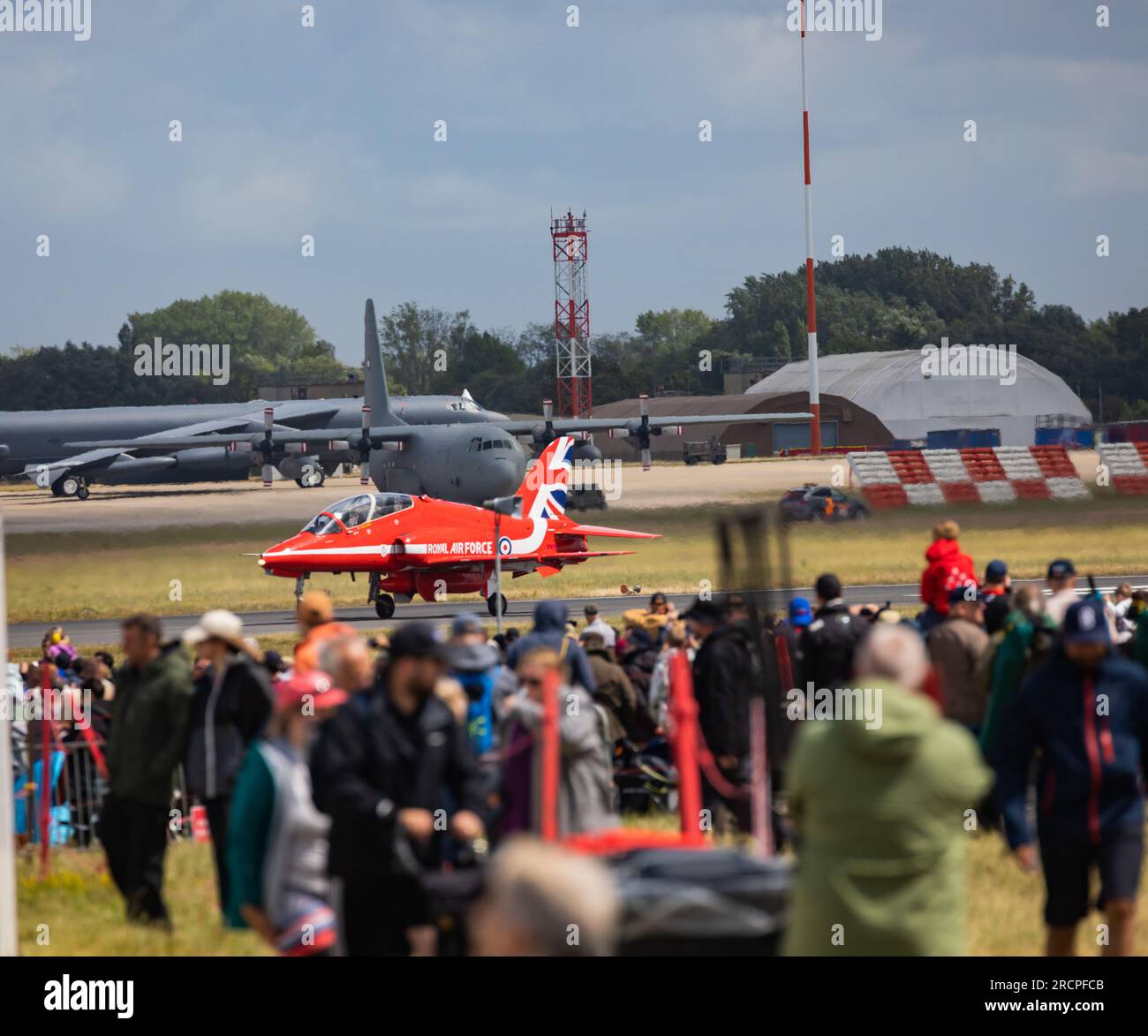 Red arrows planes on ground hi-res stock photography and images - Alamy