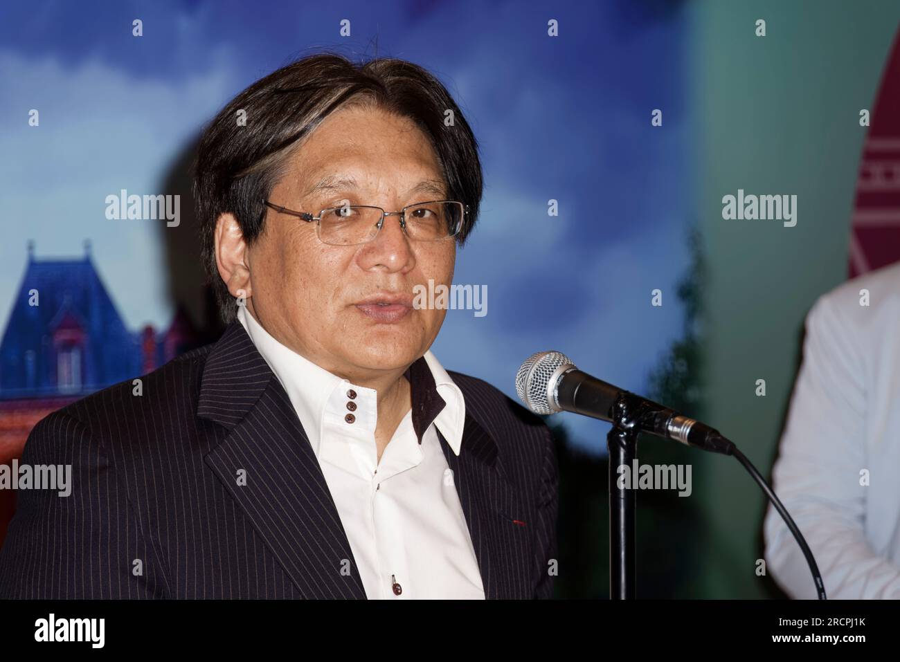 Ya ding ya ding hi-res stock photography and images - Alamy