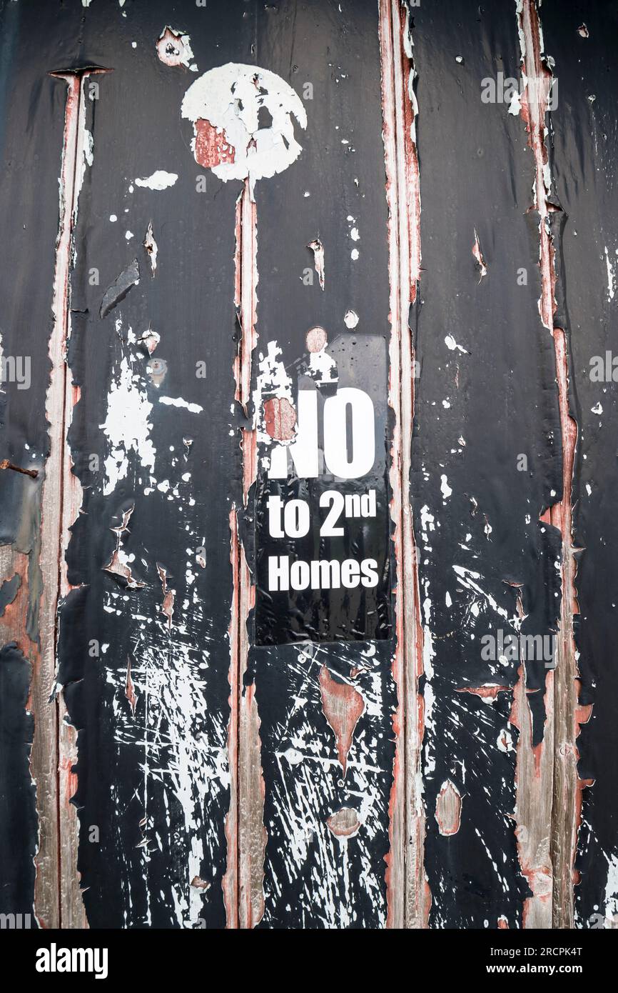 No to second homes sign hi-res stock photography and images - Alamy