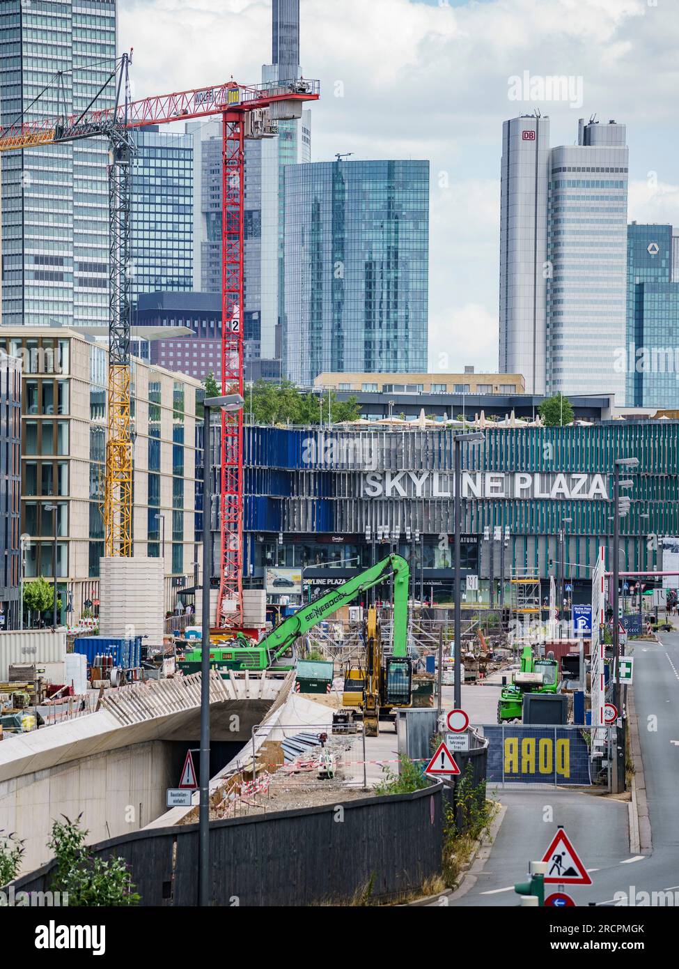16 July 2023, Hesse, Frankfurt/Main: Extensive work is currently taking ...