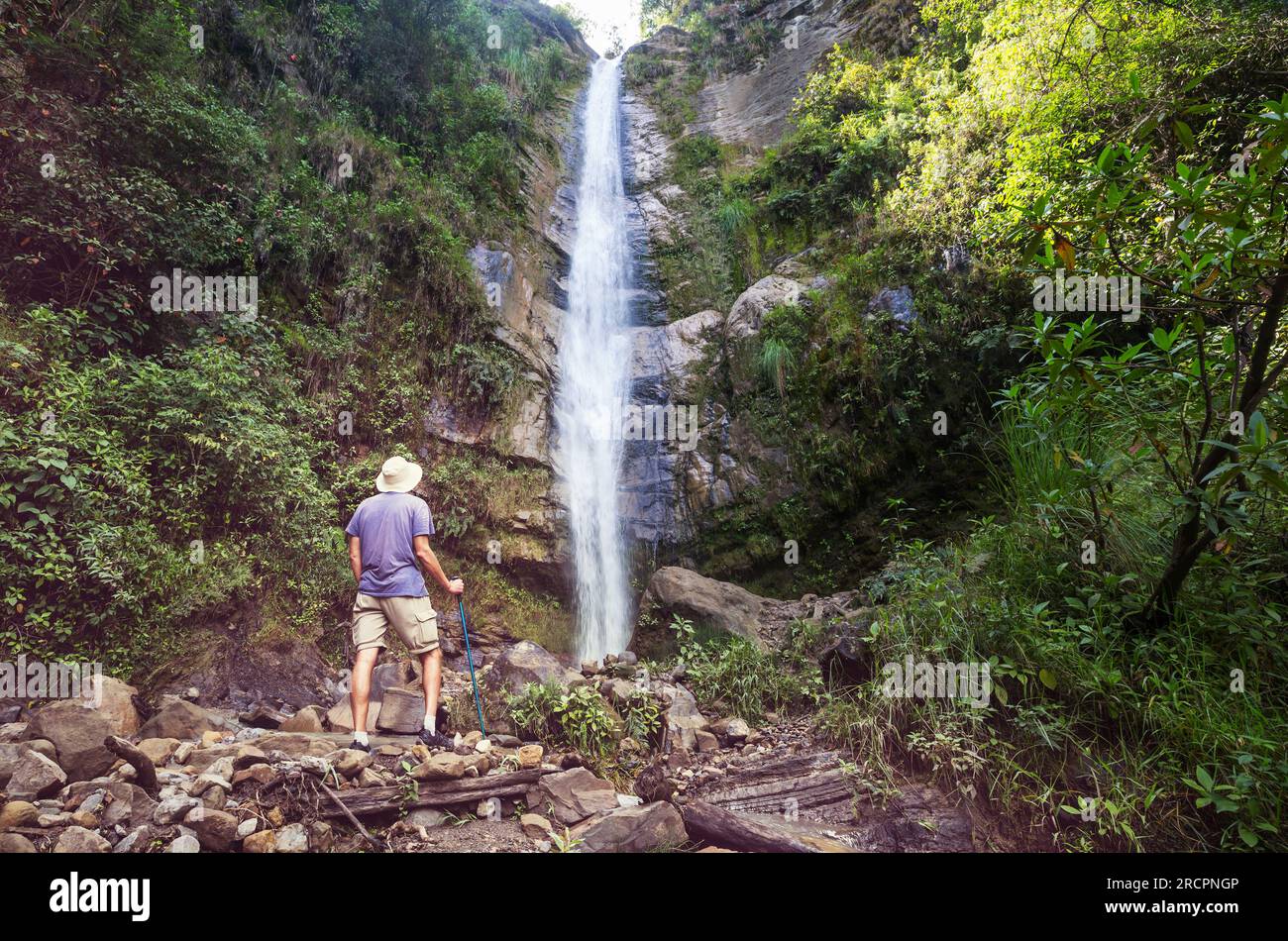 Colombian jungle and people hi-res stock photography and images - Alamy
