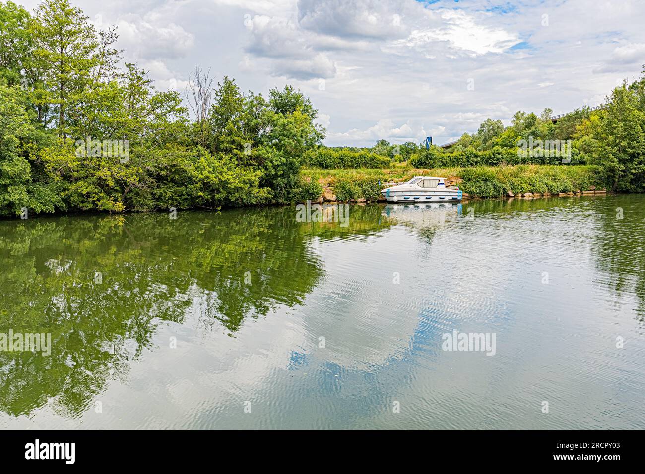 Accoste hi-res stock photography and images - Alamy