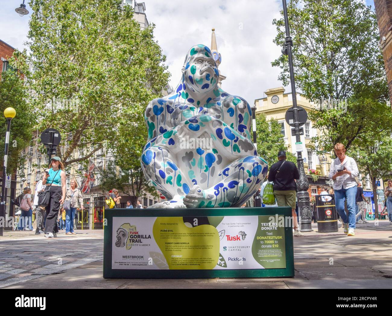 London, UK. 16th July 2023. Artwork by Barnaby Barford, part of the ...