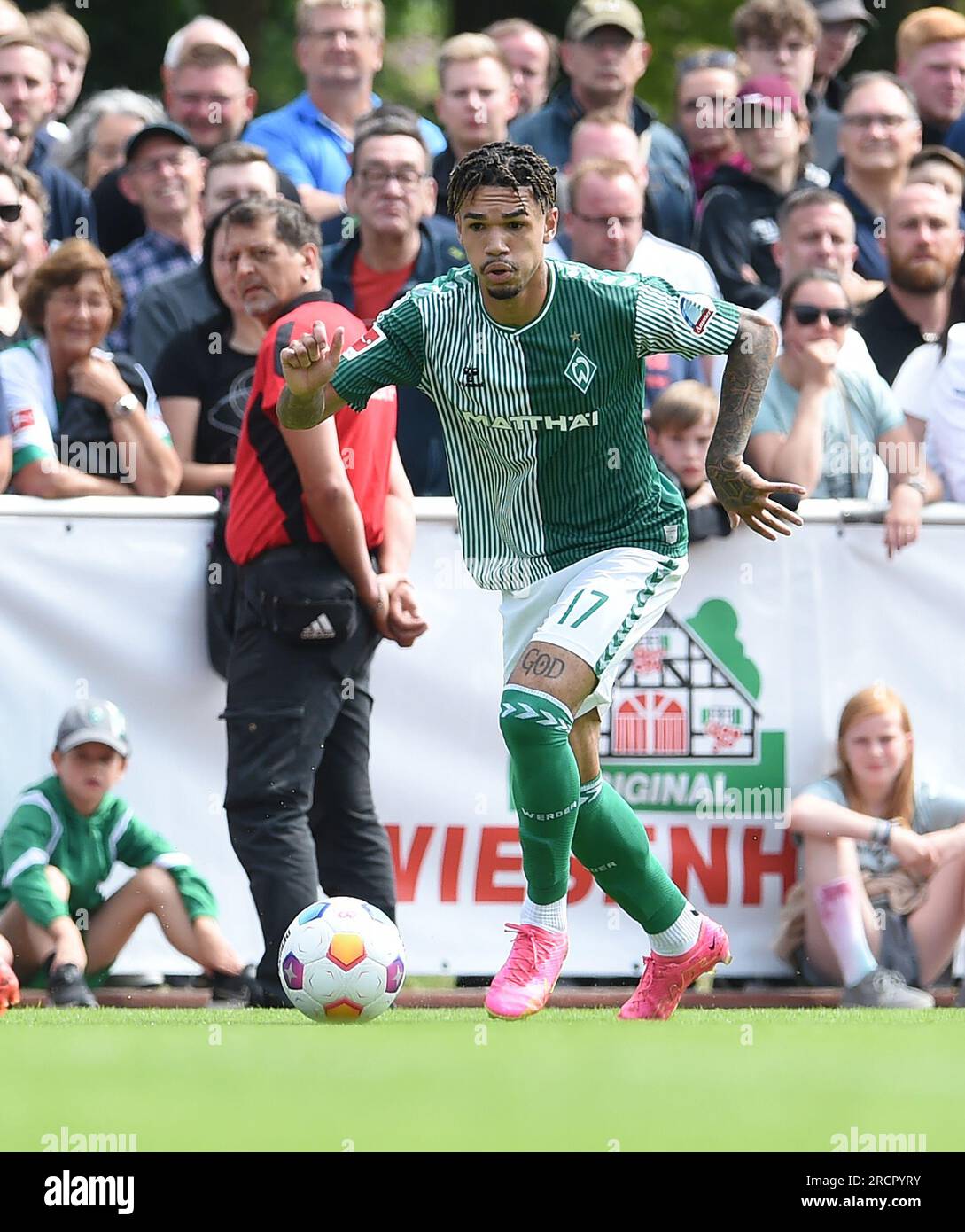 Justin njinmah hi-res stock photography and images - Alamy