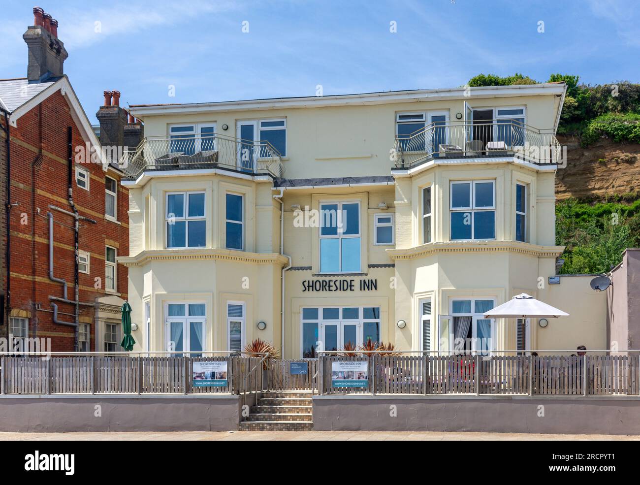 Shanklin beach seafront isle wight hi-res stock photography and images ...