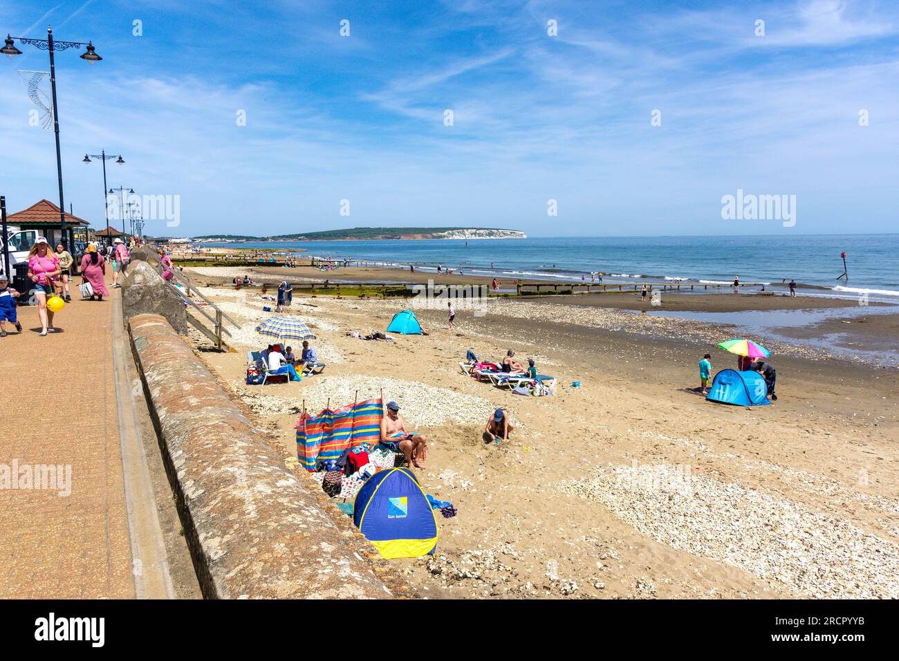 Shanklin Beach and promenade, Shanklin, Isle of Wight, England, United ...
